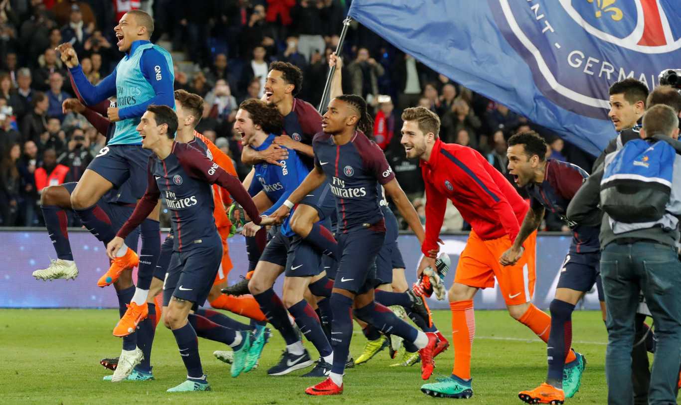 FIFA 19 legends: TOP 5 players to play FUT 🌟 All soccer results